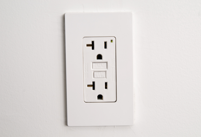 How to Replace an Electrical Outlet at Home | B&K Electric | Warwick, RI